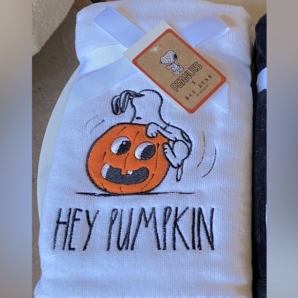 Rae Dunn | Bath | New 2 Pack Rae Dunn X Peanuts Hey Pumpkin Plush Hand ...